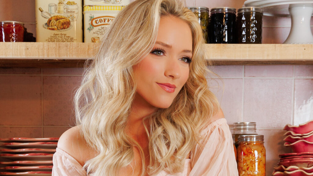 Emily Ann Roberts | Bijou Theatre